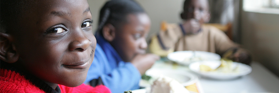 Invite a family to your table: WFP’s ShareTheMeal app links monthly ...