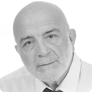 How does a strong Hryvnia impact the economy of war-torn Ukraine ...