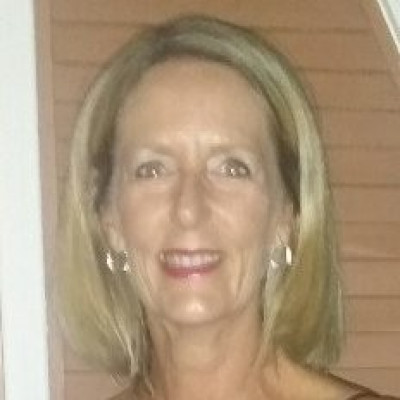 Lisa R. from Australia, 37 years of experience in Education, Gender ...