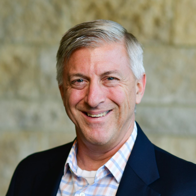 Vincent R. from USA, 35 years of experience in Trade, Public ...